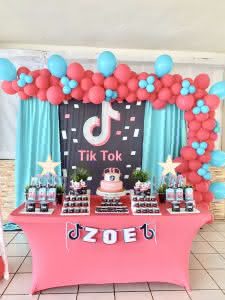 Festa Tik Tok: 36 ideias para valorizar o tema na decoração