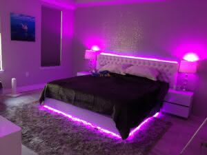 Quarto com neon: 37 ideias criativas para decorar o ambiente