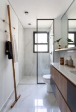 Banheiro clean: dicas de como decorar e 20 ideias